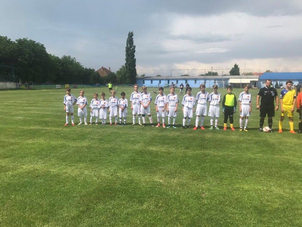 Mladší žiaci OFK obce Prašice v poslednom stretnutí rozhodli o zisku ...