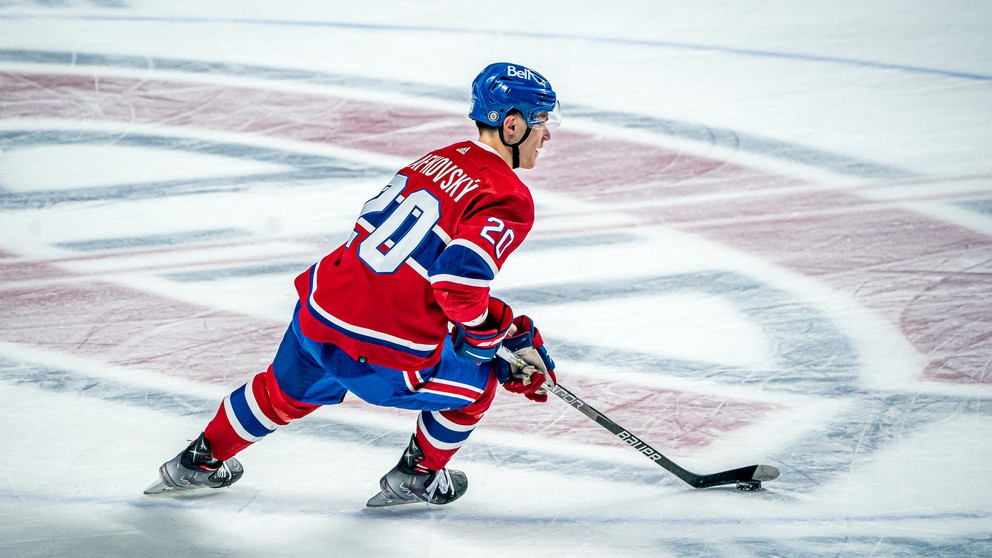 NHL: Juraj Slafkovský je ľahkým terčom. Súperi si to uvedomujú, tvrdí ...